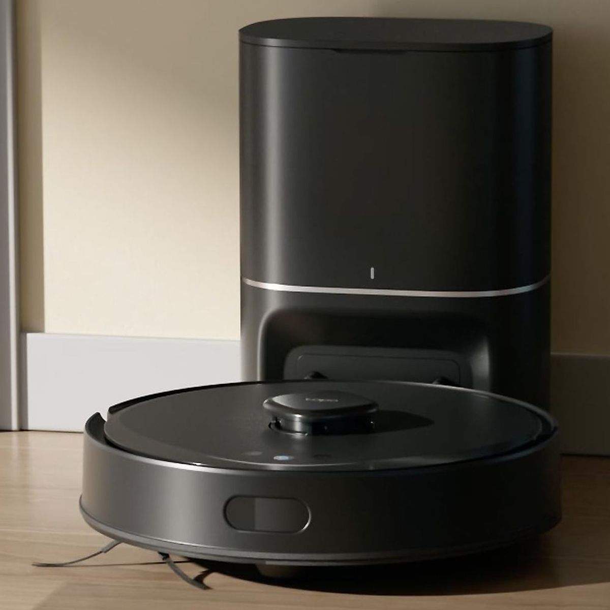 Robot Vacuum Wars Heat Up as Black Friday Deals Slash Prices 50%+ | The ...
