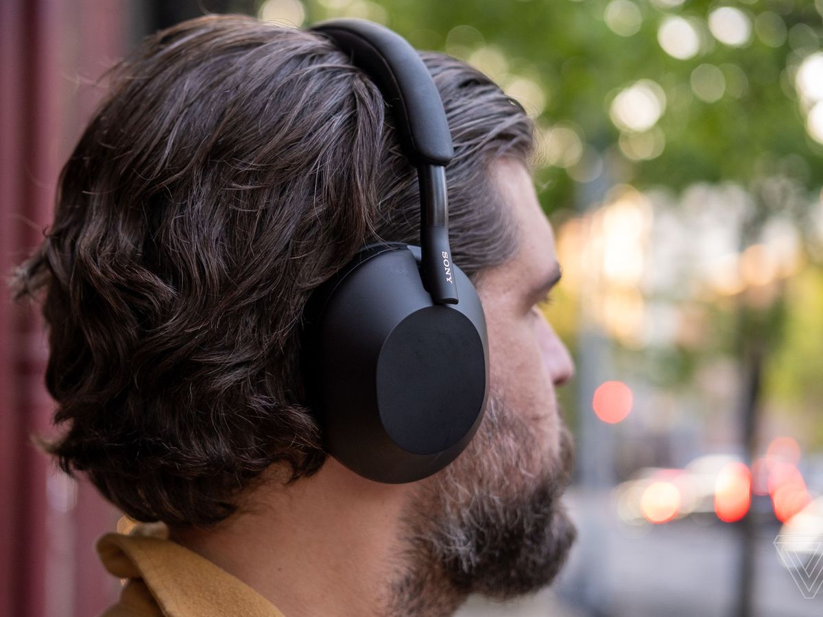 Sony WH-1000XM5 headphones drop to $250 in Prime Day shocker | The Tech ...