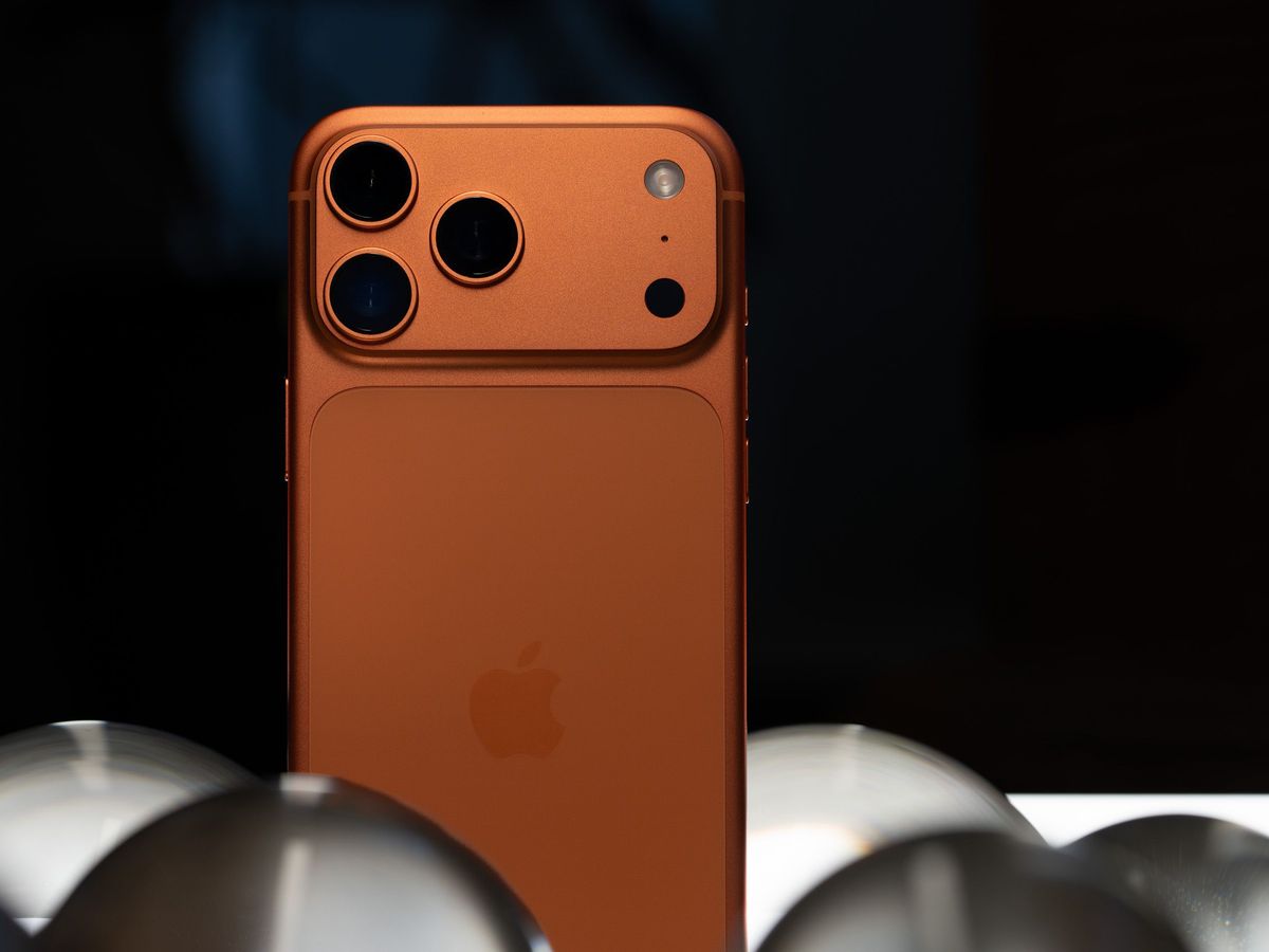 Apple quietly removes Night Portrait mode from iPhone 17 Pro | The Tech ...